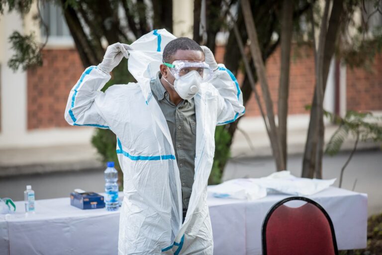 Resolve to Save Lives | Who we are